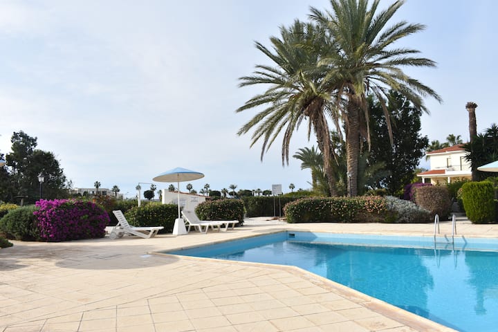 Renovated 1bed Flat In Kato Paphos With Pool - Paphos