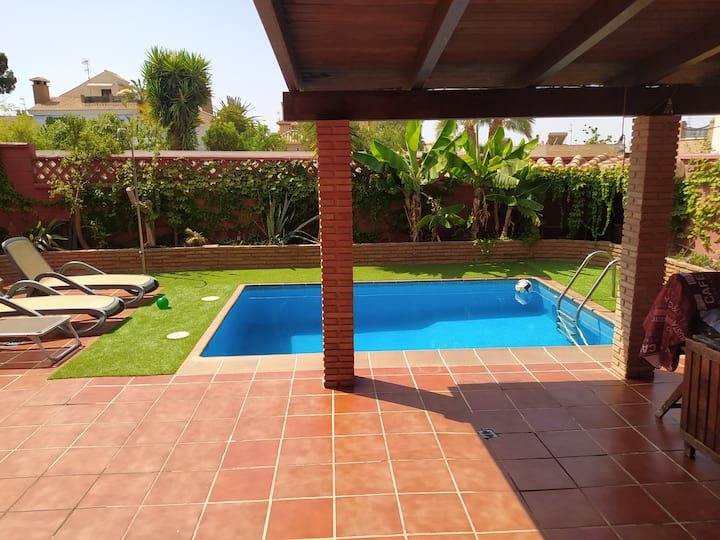 Agradable Adosado Con Piscina 
A 3 Kms De La Playa Y 45km De Sierra Nevada , Granada - Motril