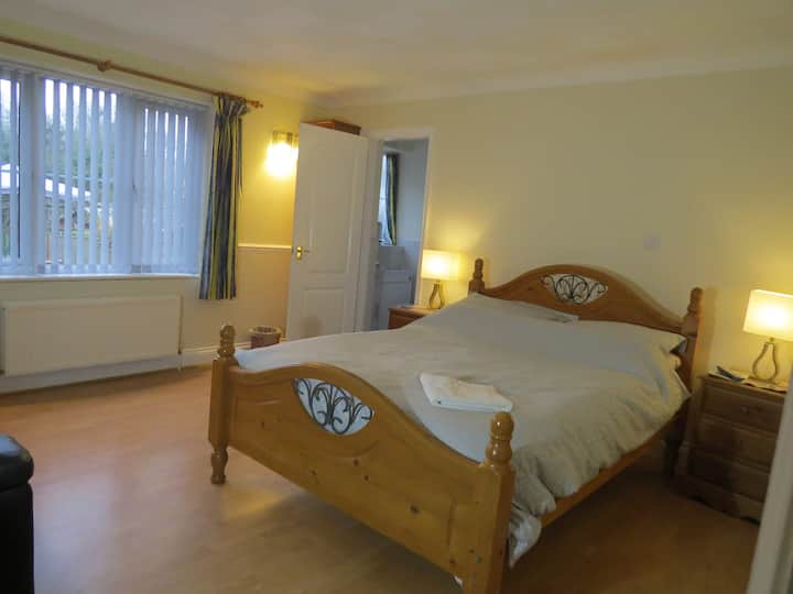 Springbank Bed And Breakfast, Haverhill, Suffolk - Saffron Walden