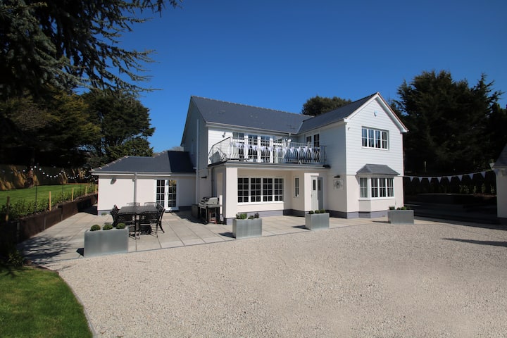 Downton Luxury Home With A View - Lymington