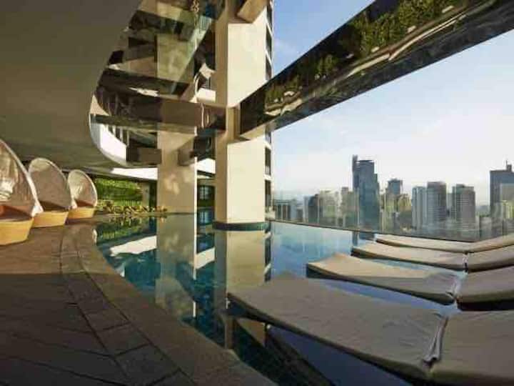 The Gramercy 2 Bedrooms With Balcony City View - Taguig