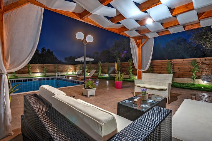 Eleon 3 Bedroom Villa, Laganas Zakynthos - Zakinthos