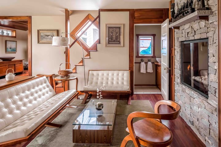 Oceanfront Luxury Estate In Mid-coast Maine - Harpswell, ME