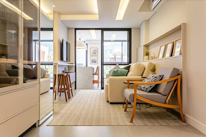 Jacuzzi Coberta E Aquecida Com Entrada Particular - Governador Celso Ramos