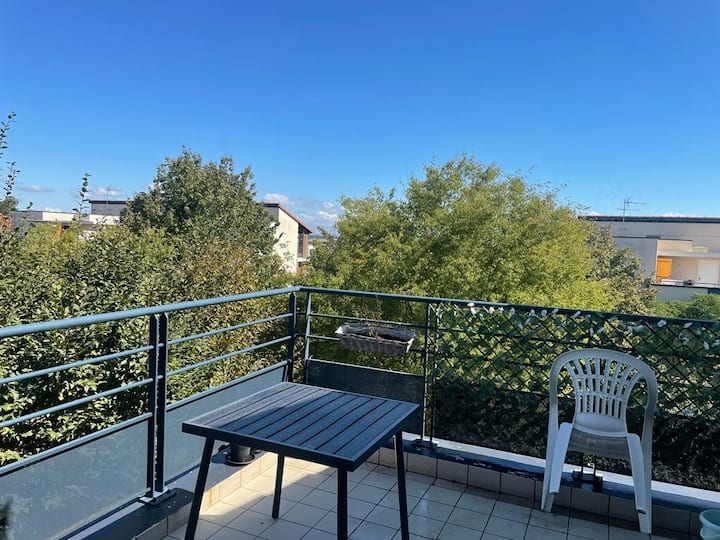 Très Joli T2 Avec Terrasse Et Parking Gratuit - Crêches-sur-Saône