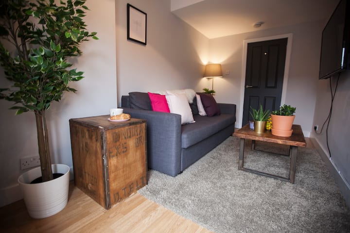 The Strawberry (D) - Manchester