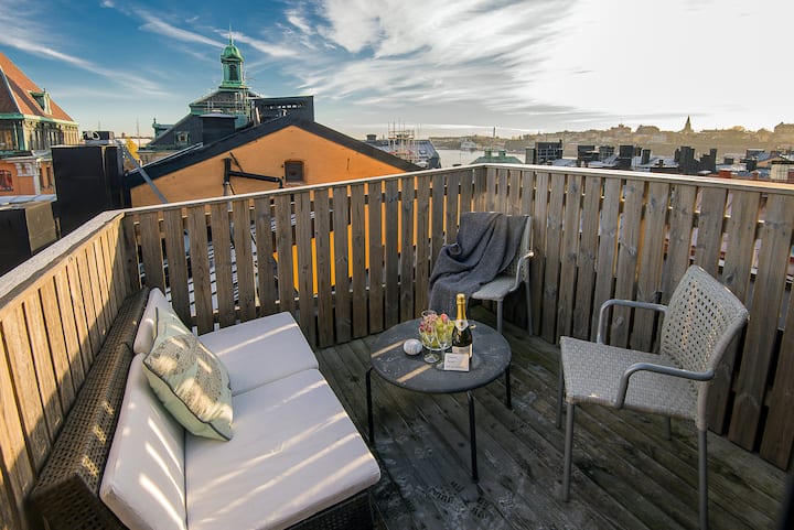 Large Old Town Apt With Terrace - Carl - Stockholm