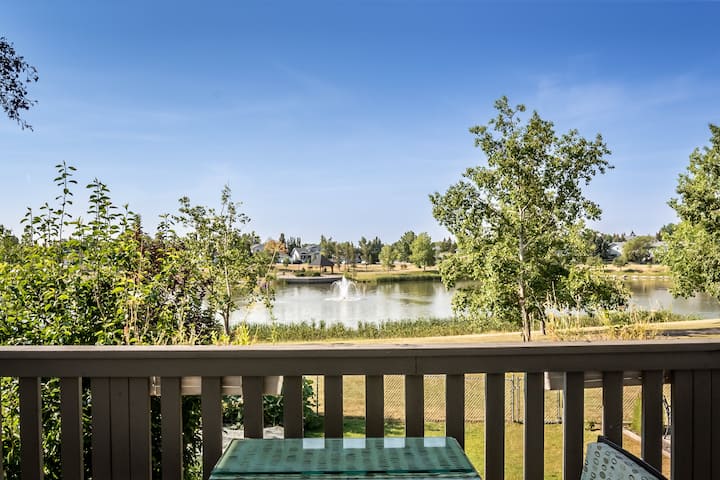 Family Home W/swimspa & Lake Views - High River