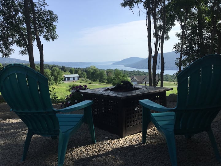 The Lookout For Couples•epic Lake View•fire Pit - Naples, NY