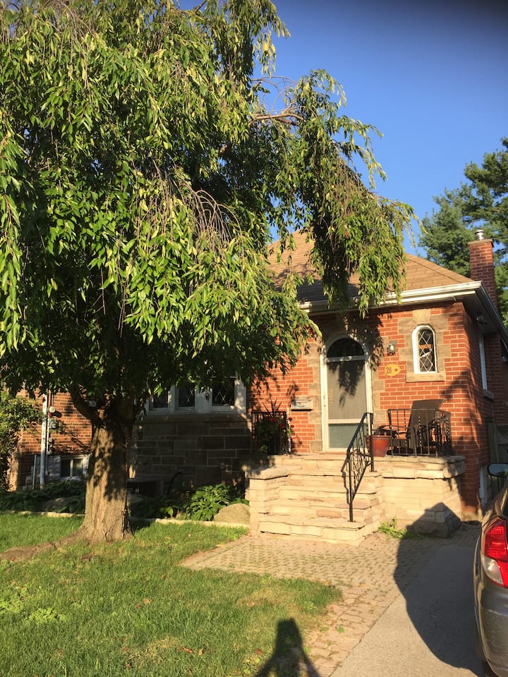 Private New Suite Close To Mcmaster - Hamilton