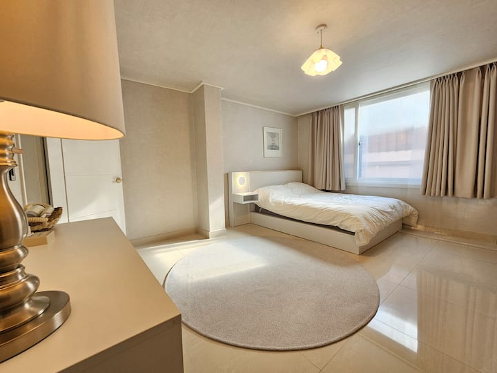 [교통최고]방3/침대4/역6분/강남/레스토랑/짐보관 - Seul