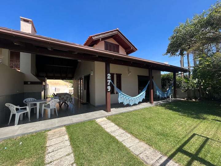 Bela Casa De Família Em Garopaba - Garopaba