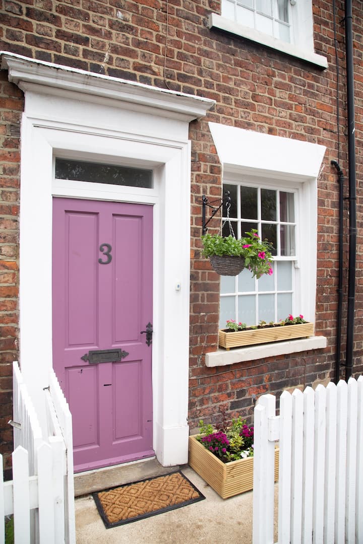 Bedford Street Cottage - Scarborough