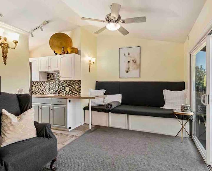 Bright, Private 2nd Story Apt At A Ranch - Santa Barbara, CA