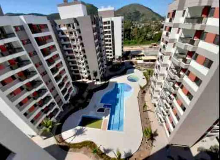 Ap Em Cond Moderno A Poucas Quadras Da Praia - Caraguatatuba