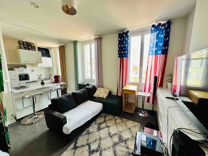 Charmant Studio, Le Camas (05 Mn Du Centre-ville ) - Marseille