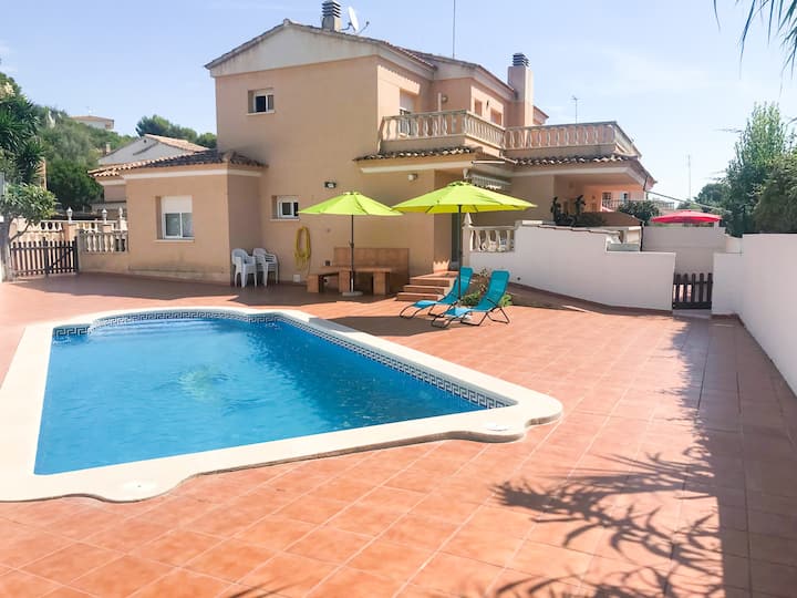 Private Villa & Pool, Peaceful And Family Friendly - Cunit