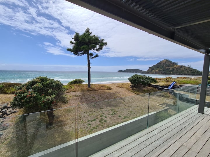 Stunning Beach Front Property At Pataua North - Northland
