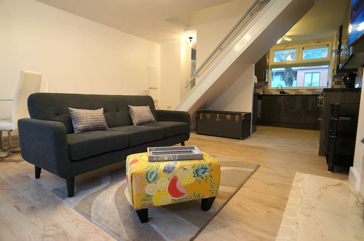 3 Bedroom Brixton Flat - Greenwich