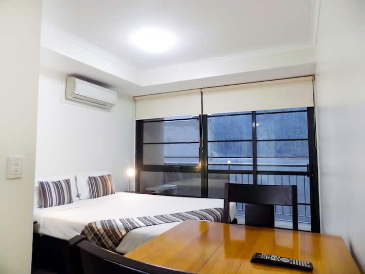 Fully Furnished Studio Apartment In Melbourne Cbd - Melbourne