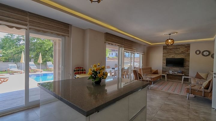 Vi̇lla Dalyanda Lüks, Müstaki̇l Kiralık Villanız... - Dalyan