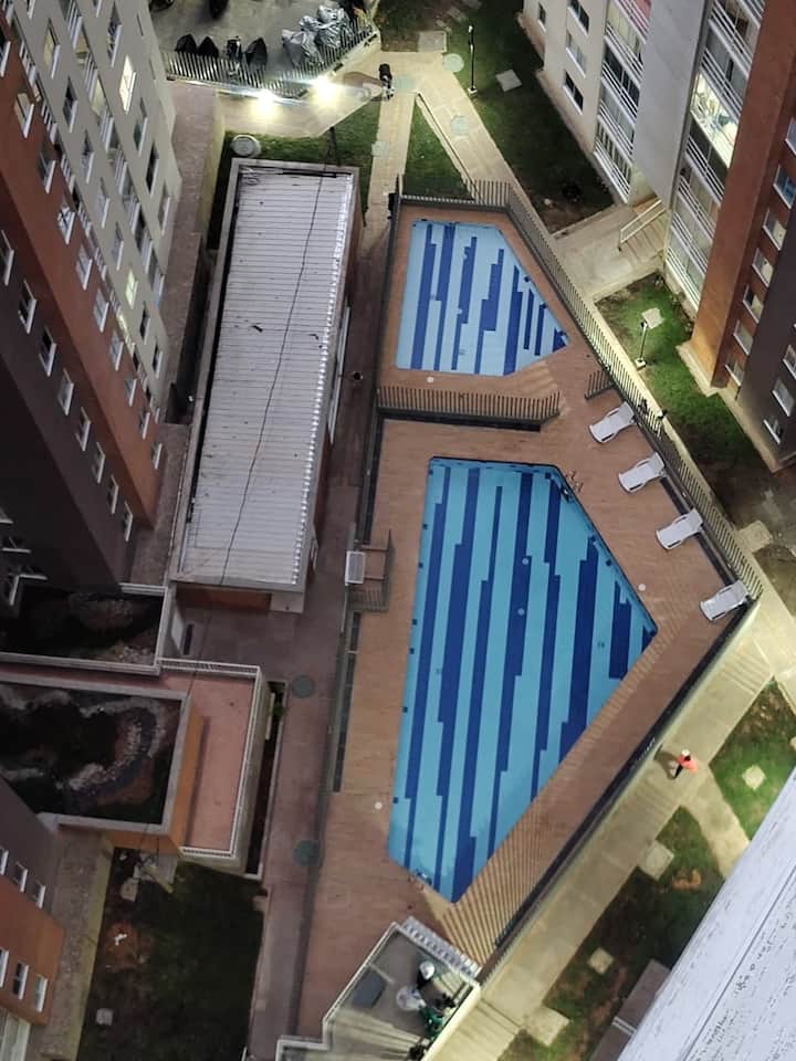 Piso 24,piscina,3 Cuartos,2baños - Sabaneta