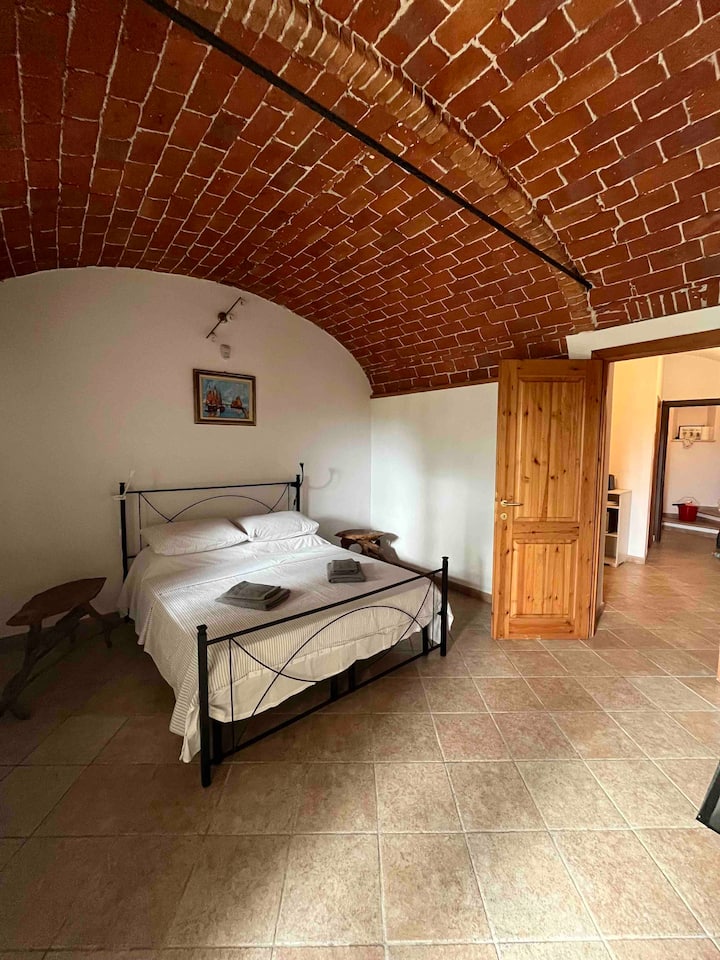 Green Door Flat - Noli