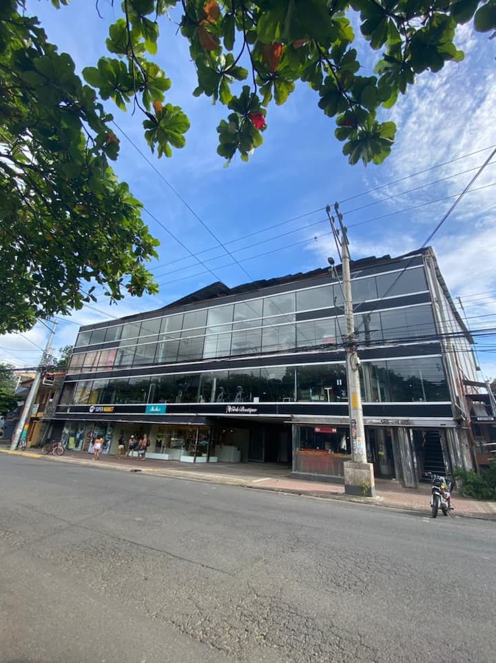 Platinum Apartments ,Ocean View.  (Gym Included) - Jaco