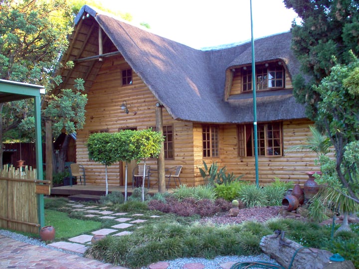 Flora Chalet - At Ciara Lodge - Pretoria