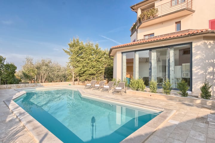 Villa Yoyo **** With Swimming Pool - Fažana