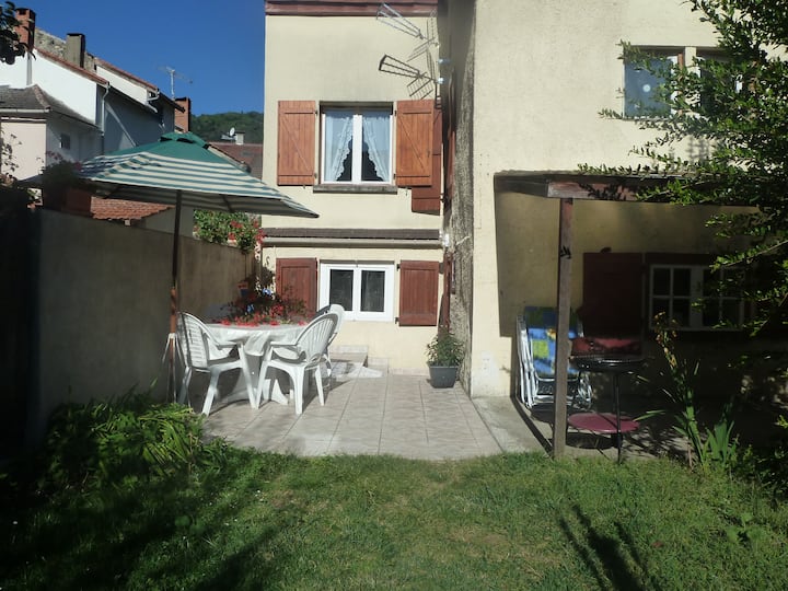 Maison Avec Jardin Au Cœur Du Village, - Plateau de Beille