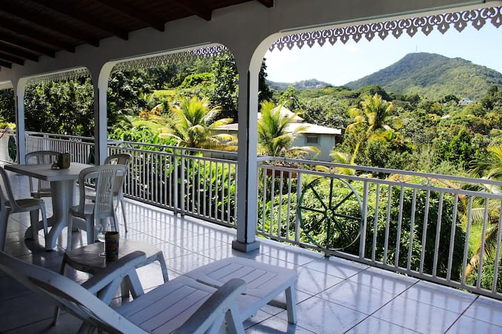 Appart T3 "Green Villa" - Piscine - Deshaies