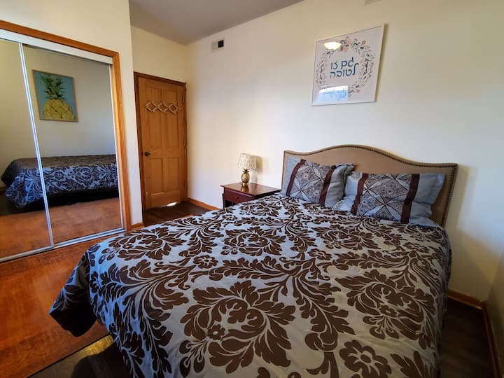 Elegant Stay Chill Vibe | City Center - Chicago
