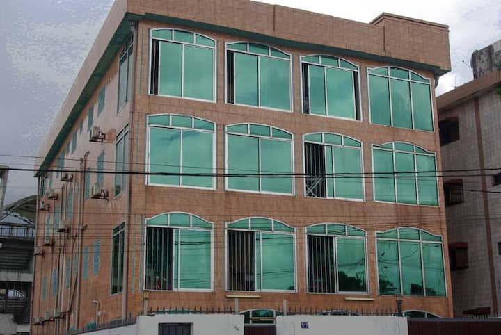 Résidence De Standing Sécurisée - Libreville