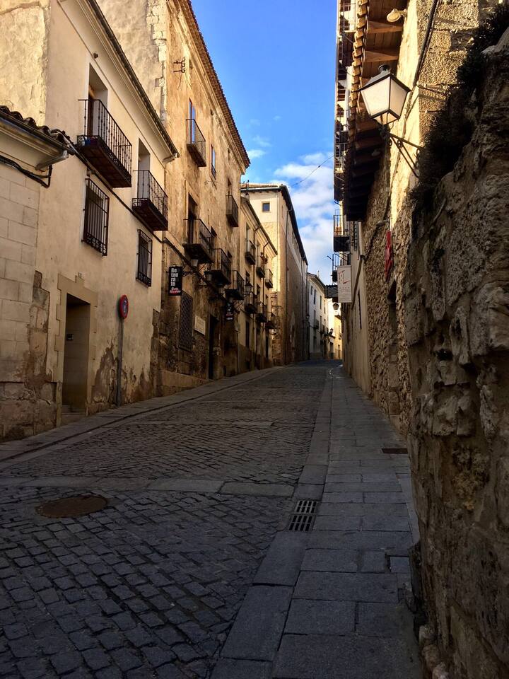 Apartamento Buena Posición En Pleno Casco Antiguo. - Cuenca, España