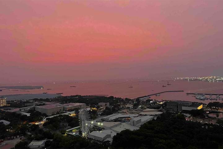Penthouse At The Coast + Prime* And Disney+ - Manila