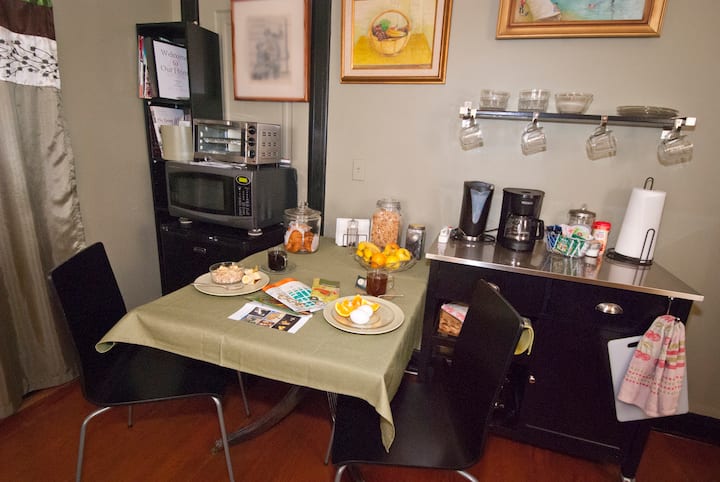 Serene Private Retreat/private Bath + Kitchenette - Pasadena