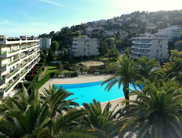 Studio Au Cadre Verdoyant Avec Piscine Et Parking - French Riviera