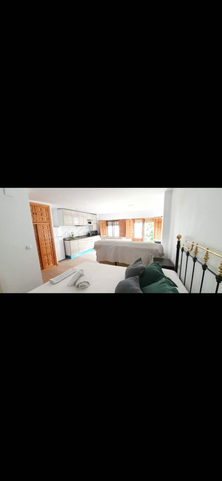 Apartamentos Casa Botes- 2° Piso - Cuenca, España