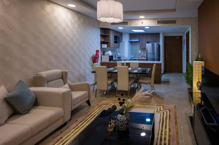 Luxury 2br Apartment W Pool, Gym & Great Location - Al Sakhama