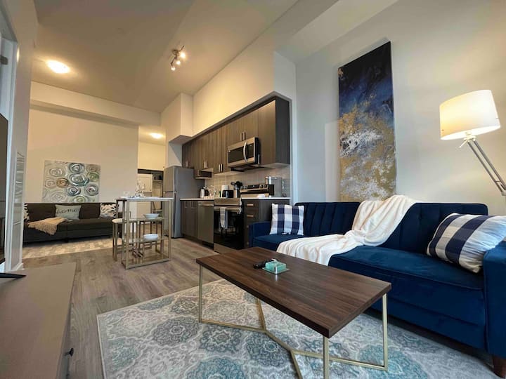 New Luxury Condo W/rooftop Terrace Pool By Casino - Ajax