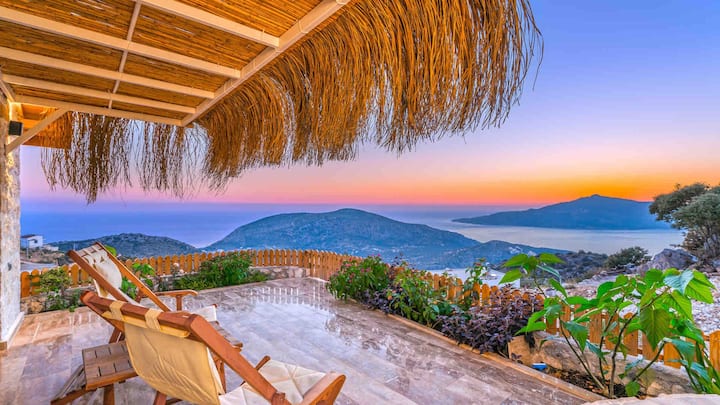 Kalkanda Deniz Manzaralı Taş Daire(suit Eagle Eye) - Turkey