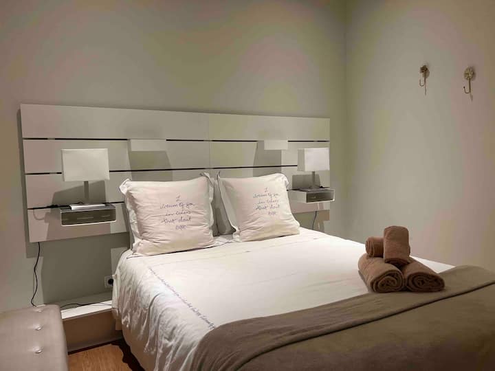 Romantic 2 Bedrooms Apartment @ Campolide - Lissabon