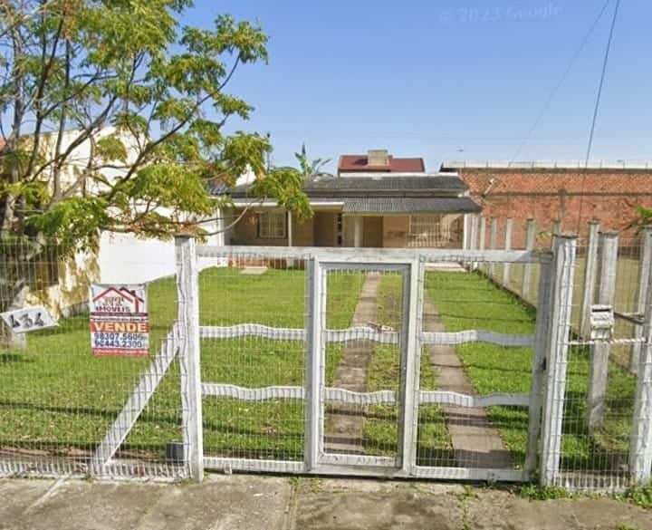 Casa Com Pátio Grande Para Veraneio Em Tramandaí - Tramandaí