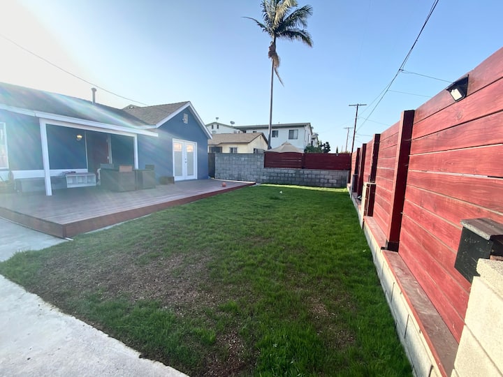 Cozy And Private Sanctuary With Spacious Yard - イングルウッド, CA