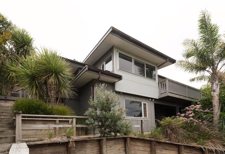 Waiheke. Great Sea Views. Modern Spacious Private. - Waiheke Island