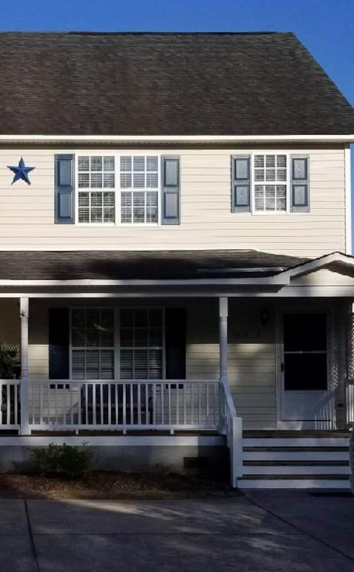 Blue Star Cottage - Wilmington, NC