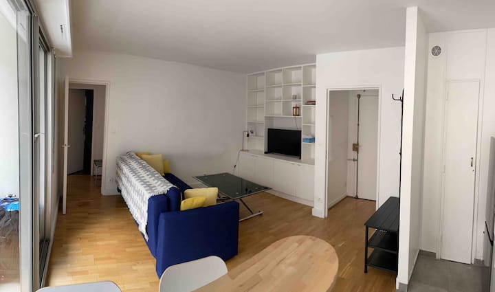 Apartment In Montmartre - Paris 9e Arrondissement