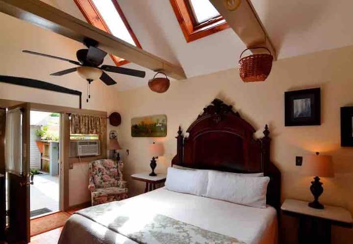 Serene Garden Getaway In The Heart Of Saratoga - 薩拉託加斯普林斯