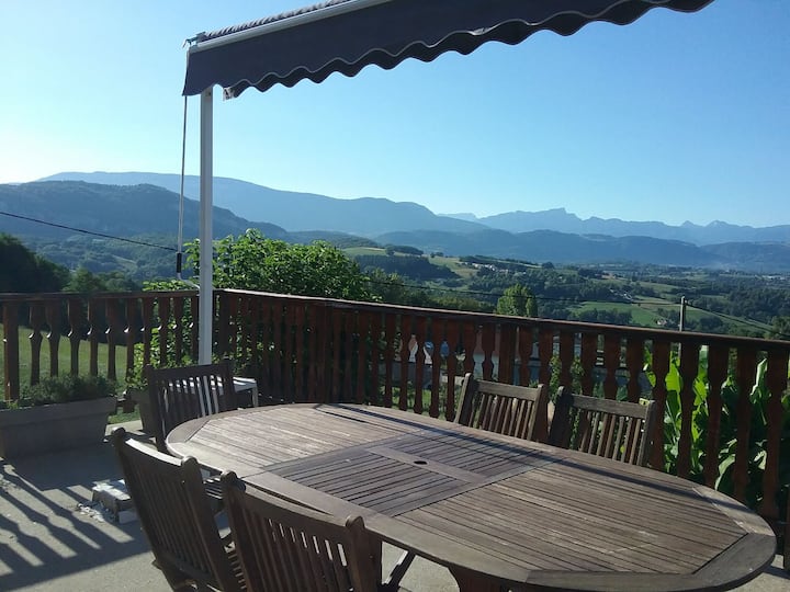 Maison Avec Vue Exceptionnelle  Sur La Chartreuse. - Le Pont-de-Beauvoisin